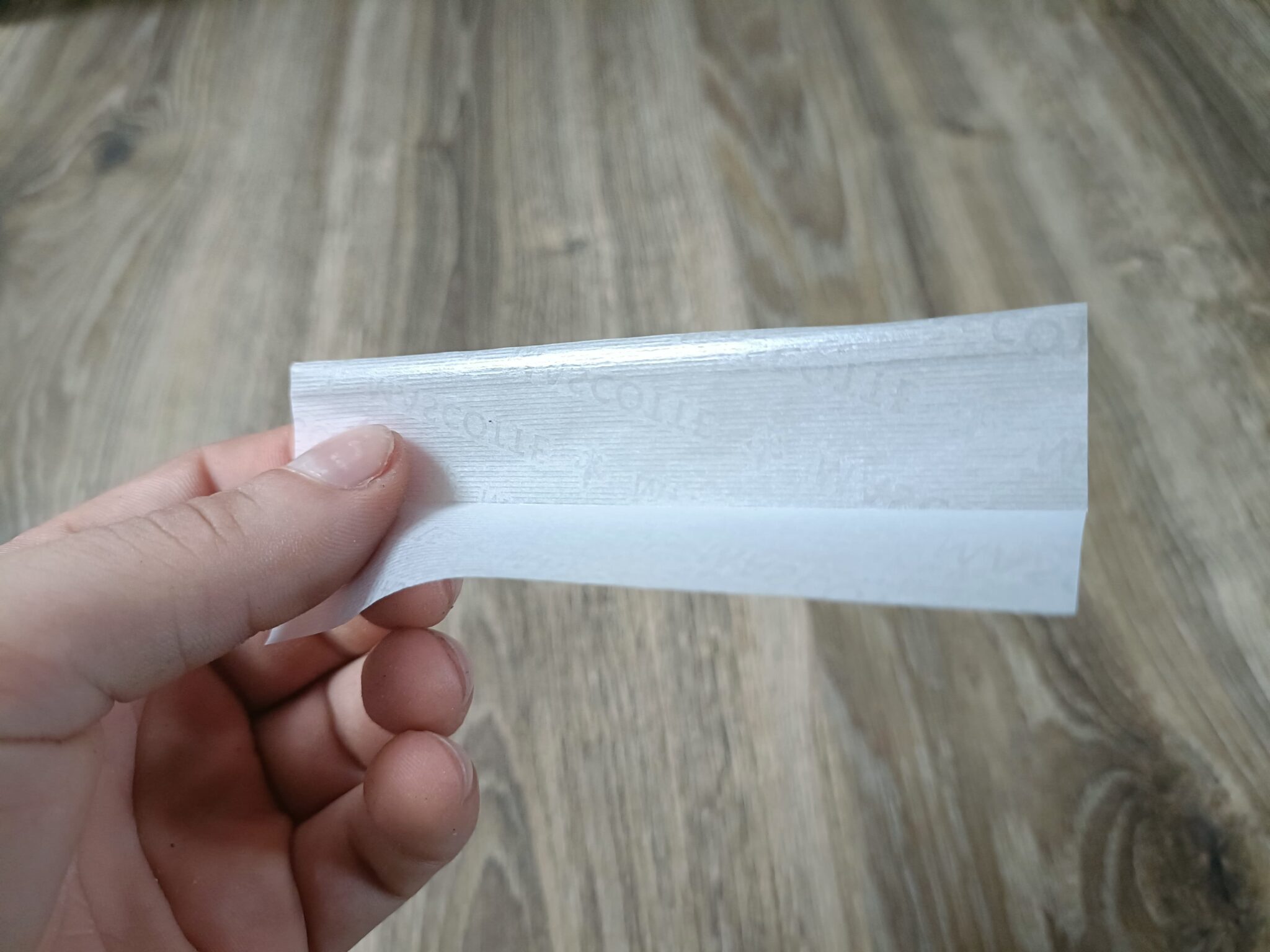 Jak nauczyć się skręcać jointy? Poradnik krok po kroku - Hemplo.pl